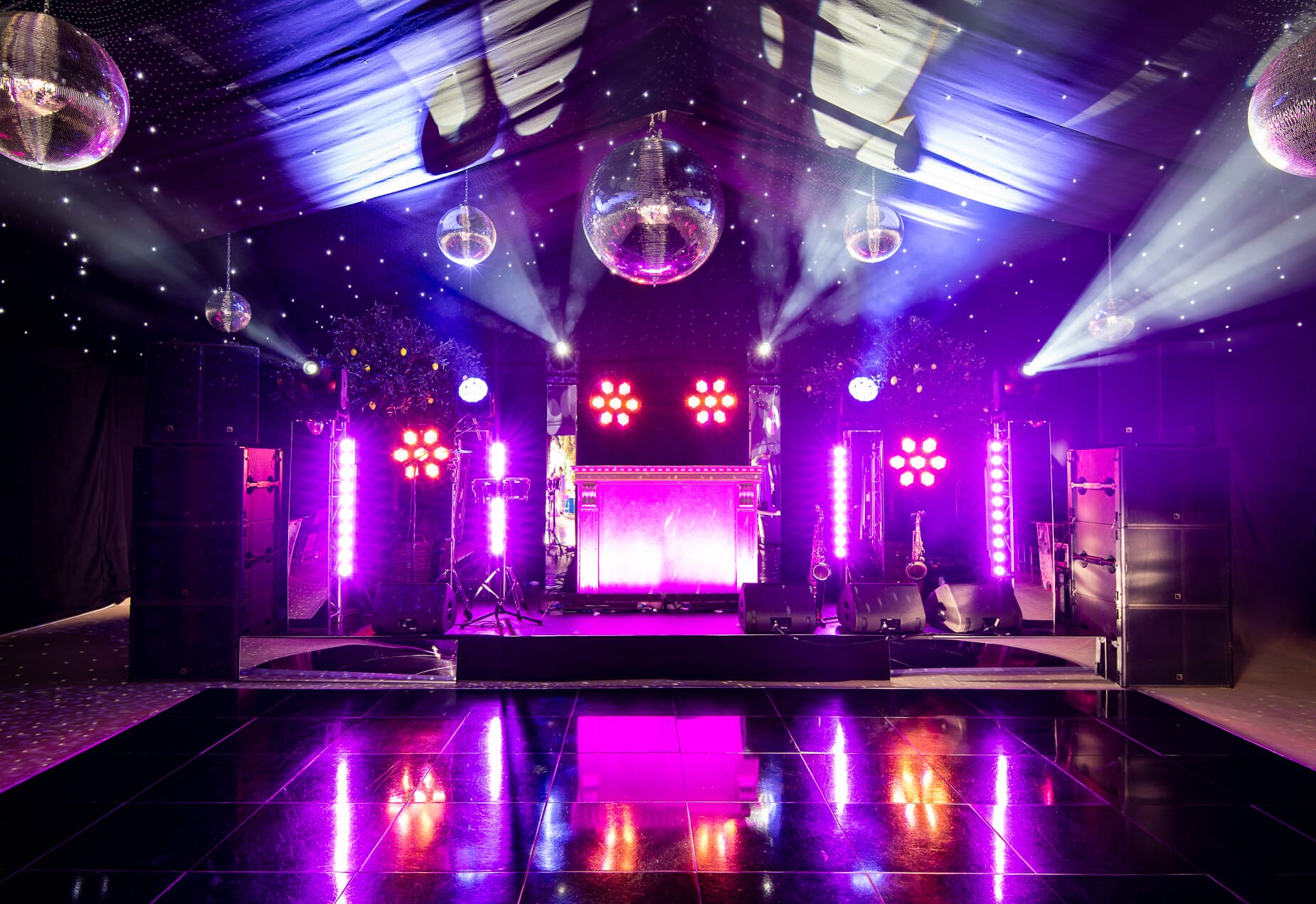 How To Throw A Luxury Themed Party | Henry Bonas